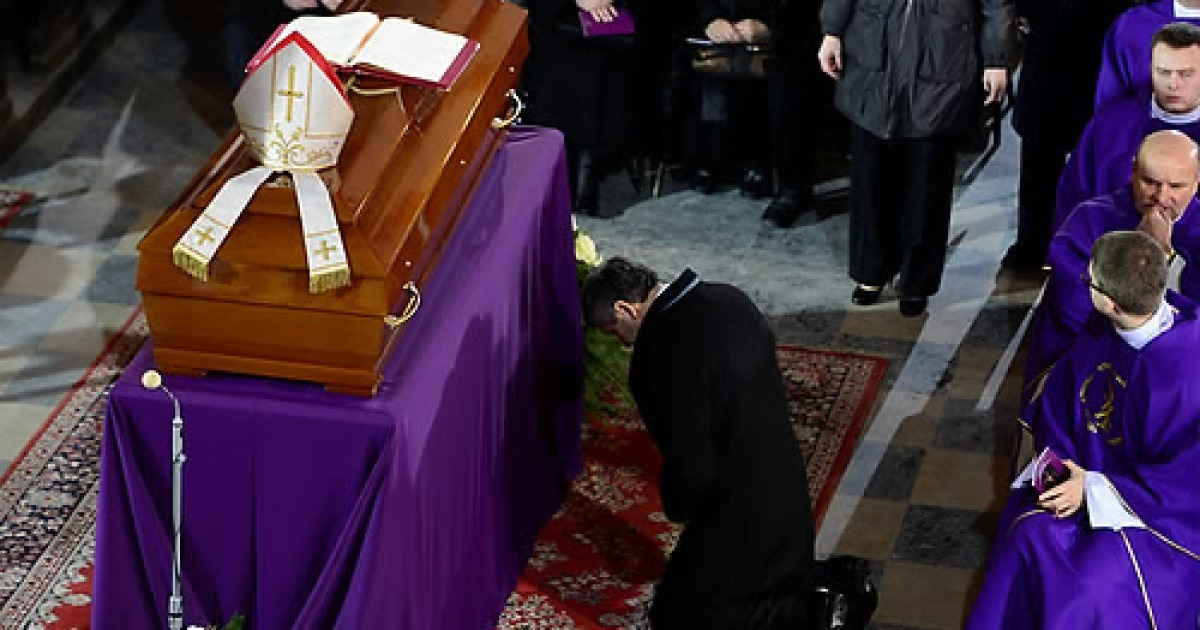 POLAND PRIMATE GLEMP FUNERAL