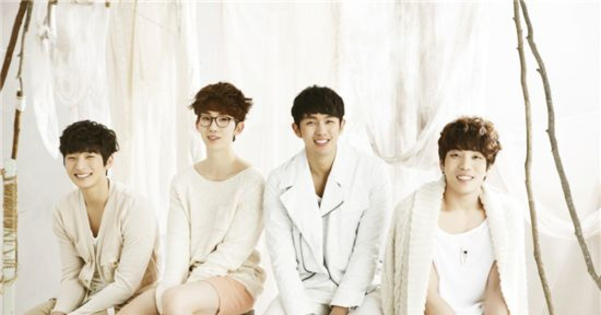 2AM, SBS '인기가요' 오프닝 무대로 컴백 '이례적'