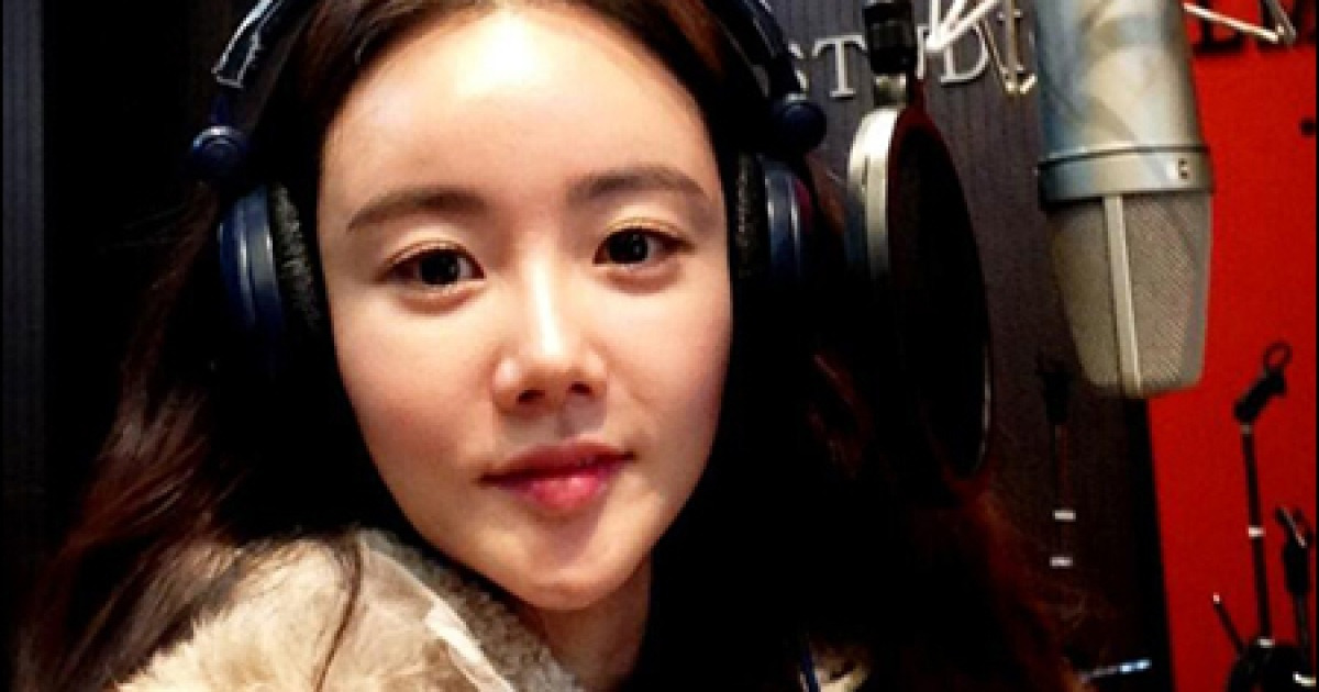 황우슬혜, 근황 공개.."'마블링' OST 녹음 중"