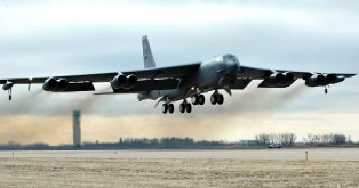 '하늘의 요새' B-52 폭격기,폭탄 탑재량이 어마어마