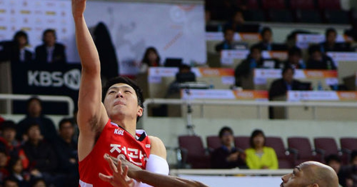 '이정현 13점 6R' KGC, 오리온스 잡고 6강 PO 선승