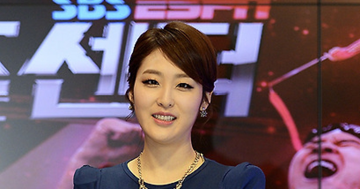 [포토엔]신아영아나운서'새로운 야구여신으로 태어나고 싶어요'