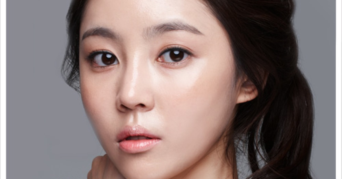 [Spring Make-up Report] 얼굴에 수분이 맺히다. 워터풀 아우라 메이크업