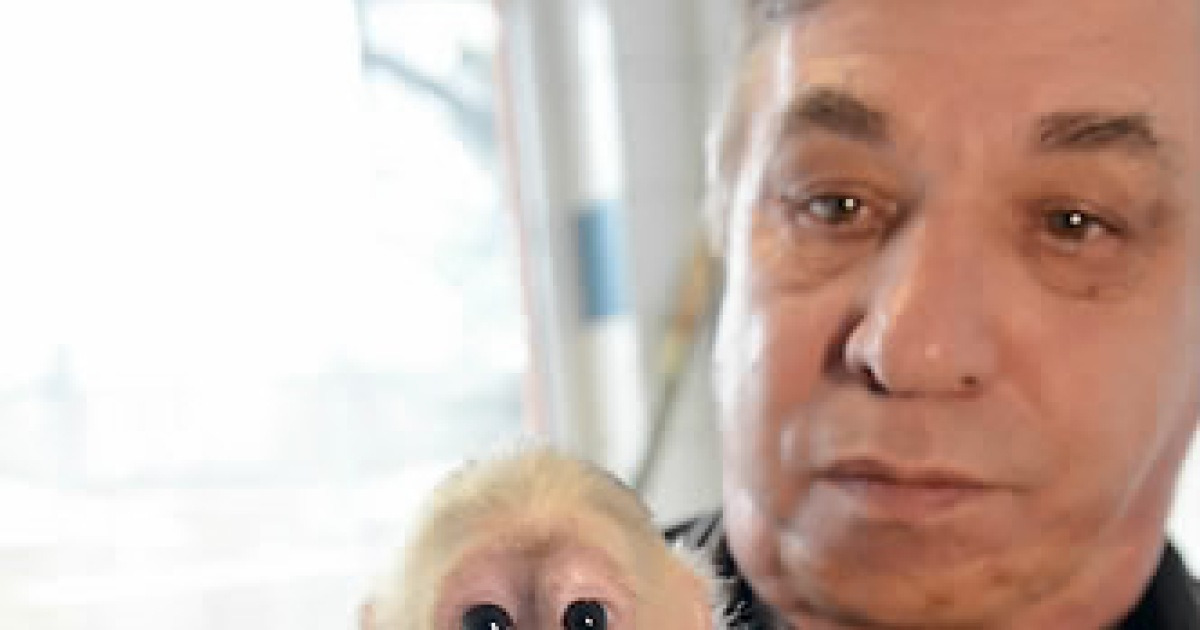 GERMANY JUSTIN BIEBER MONKEY