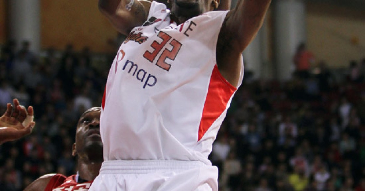 '헤인즈 27득점' SK, KGC 꺾고 11년 만에 챔프전 진출