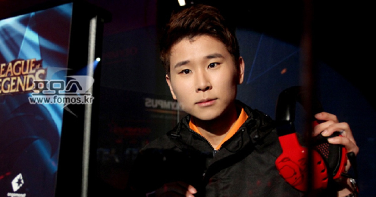 [올림푸스 LOL]탑 라인 평정한 MVP 블루, 1:1 스코어로 내전 마무리(A-2경기)