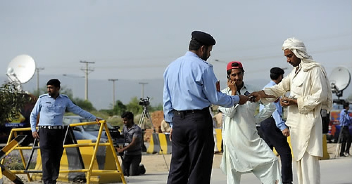 PAKISTAN MUSHARRAF ARREST ORDERS