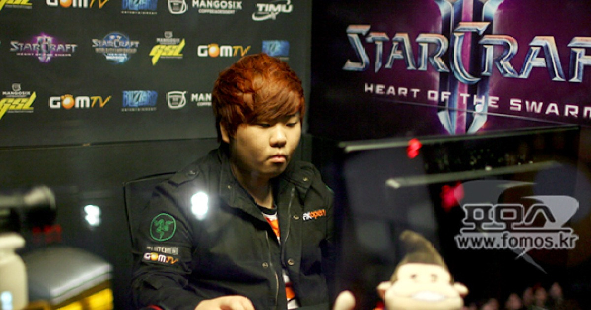 [WCS GSL]FXO 이동녕, 저돌적인 공격으로 이승현 격파!(2경기)