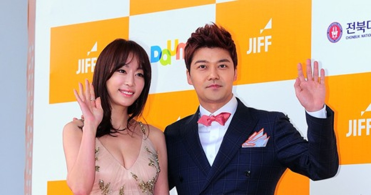 [T포토] 강예원-전현무 "진행 잘 하겠습니다~"(14th JIFF)