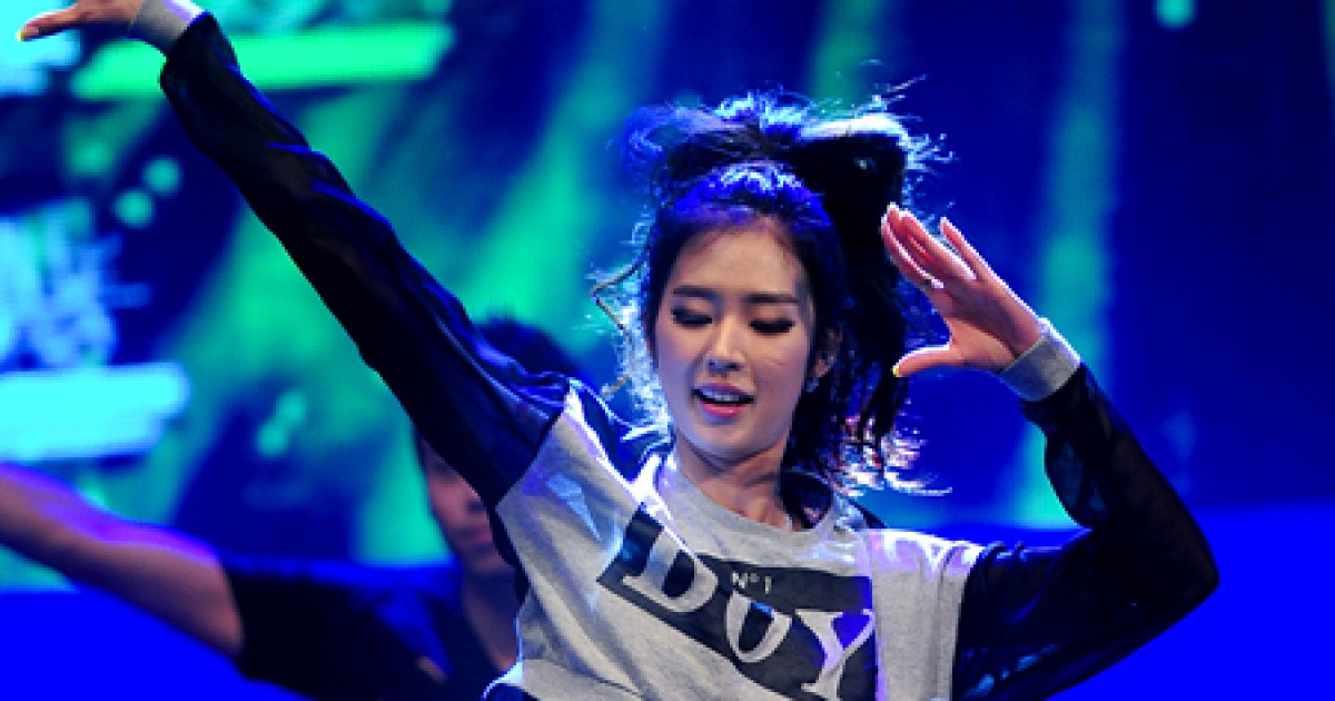 박기량 '댄스로 단련된 섹시복근'[포토]