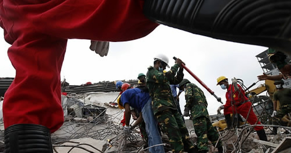 BANGLADESH BUILDING AFTERMATH