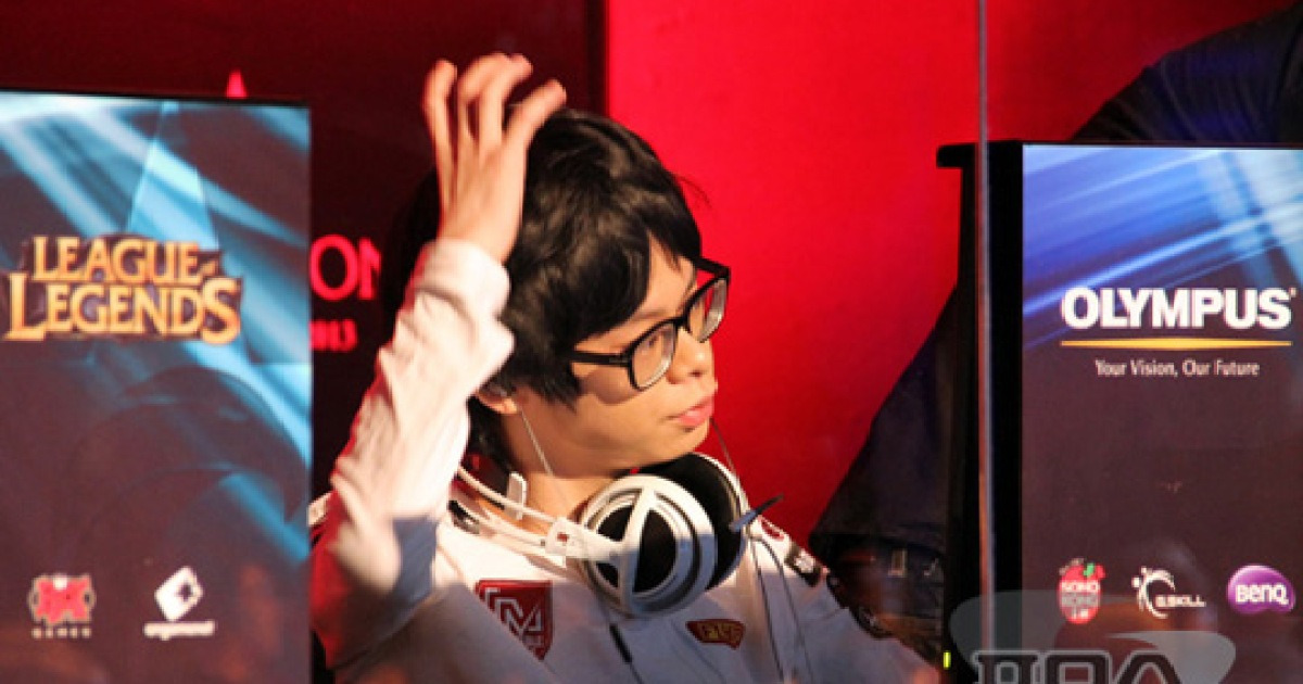 [올림푸스 LOL]멘탈 수습한 LG-IM, 코그모 활약 하에 ahq 코리아 제압!(B-2경기)