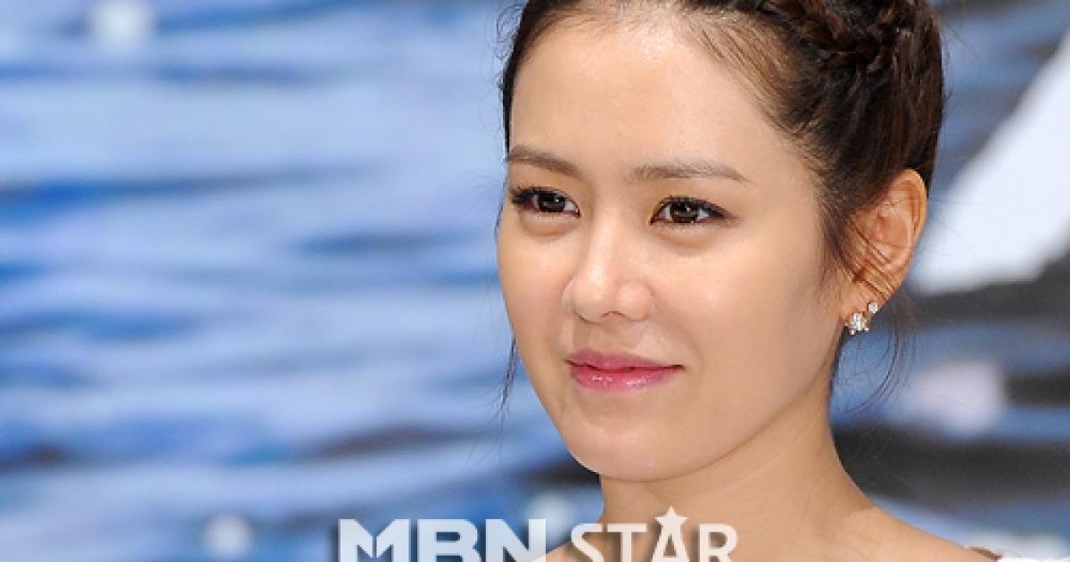 [MBN포토] 손예진, '청순미 폭발'