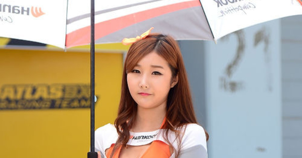 [사진]레이싱걸 한송이,'청순한 외모'