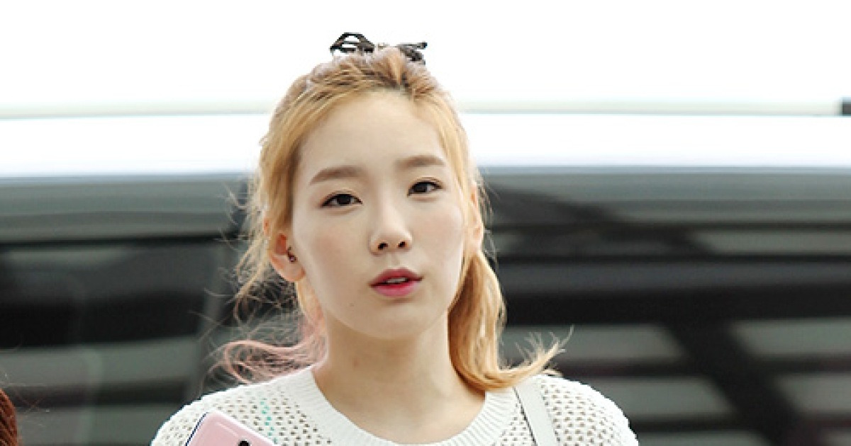[bnt포토] 소녀시대 태연 과감한 시스루 패션에 살짝 가릴게요~