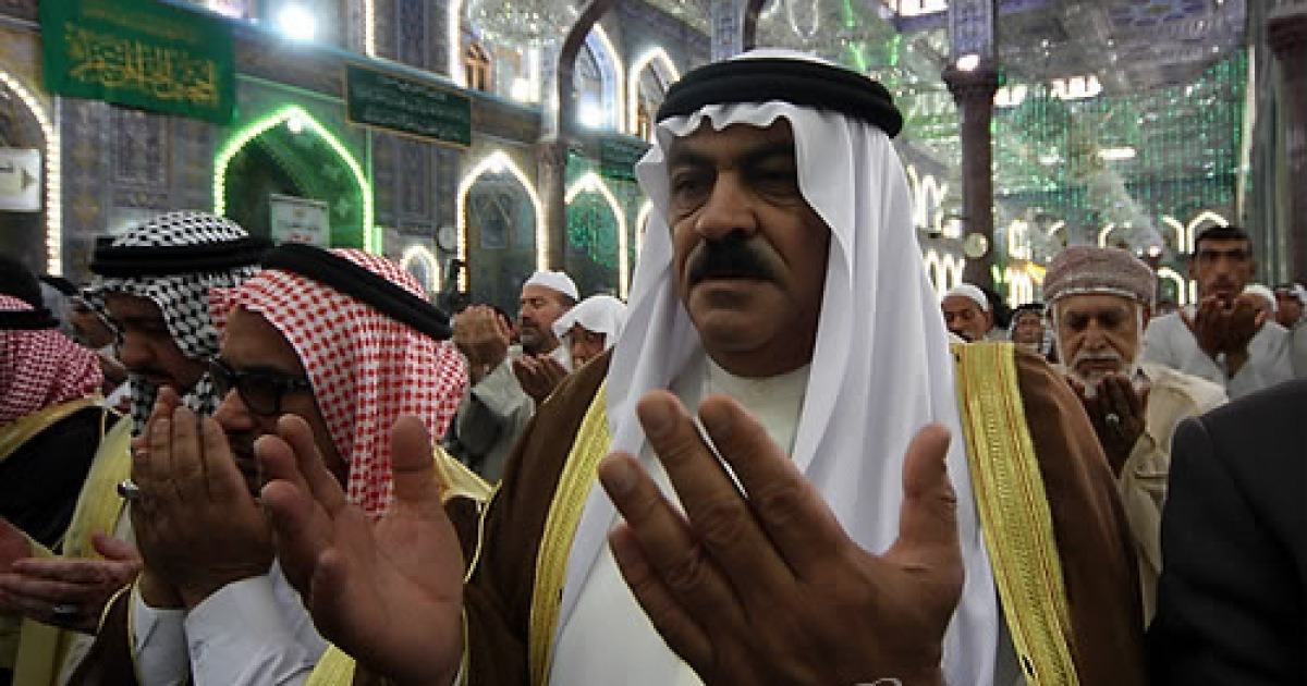 IRAQ SUNNI SHIITE PRAYERS