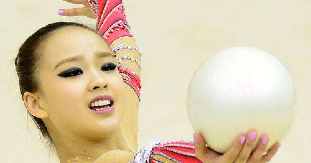 손연재 U대회, 리본·볼·곤봉 결선진출..메달 가능성은?