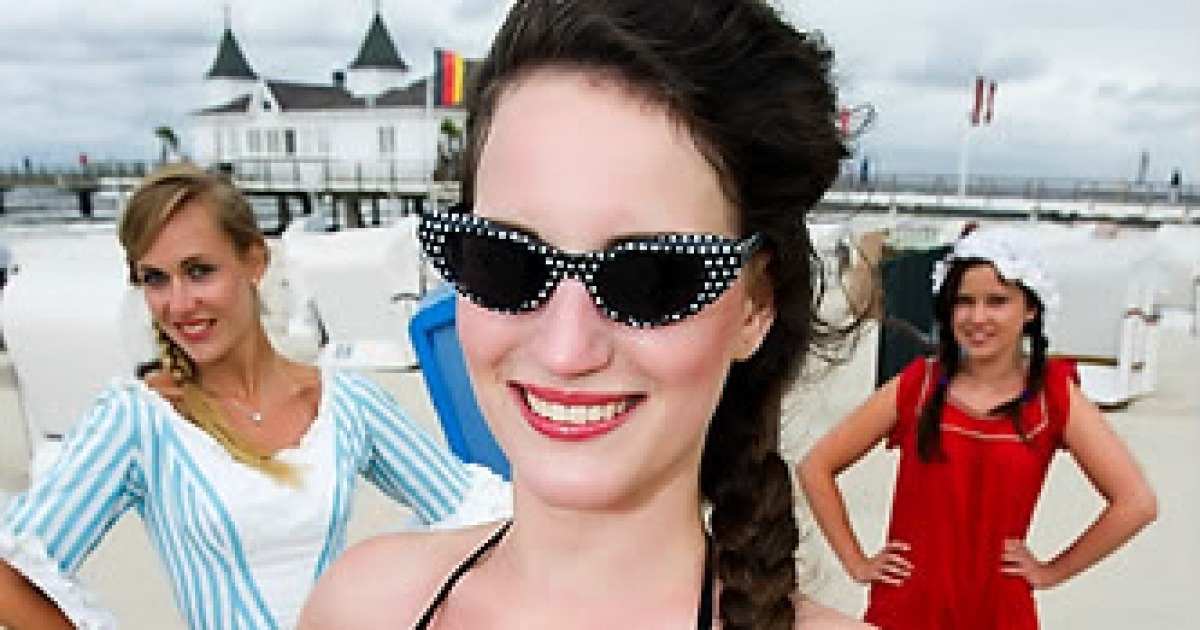 GERMANY HISTORIC BATHING FASHION