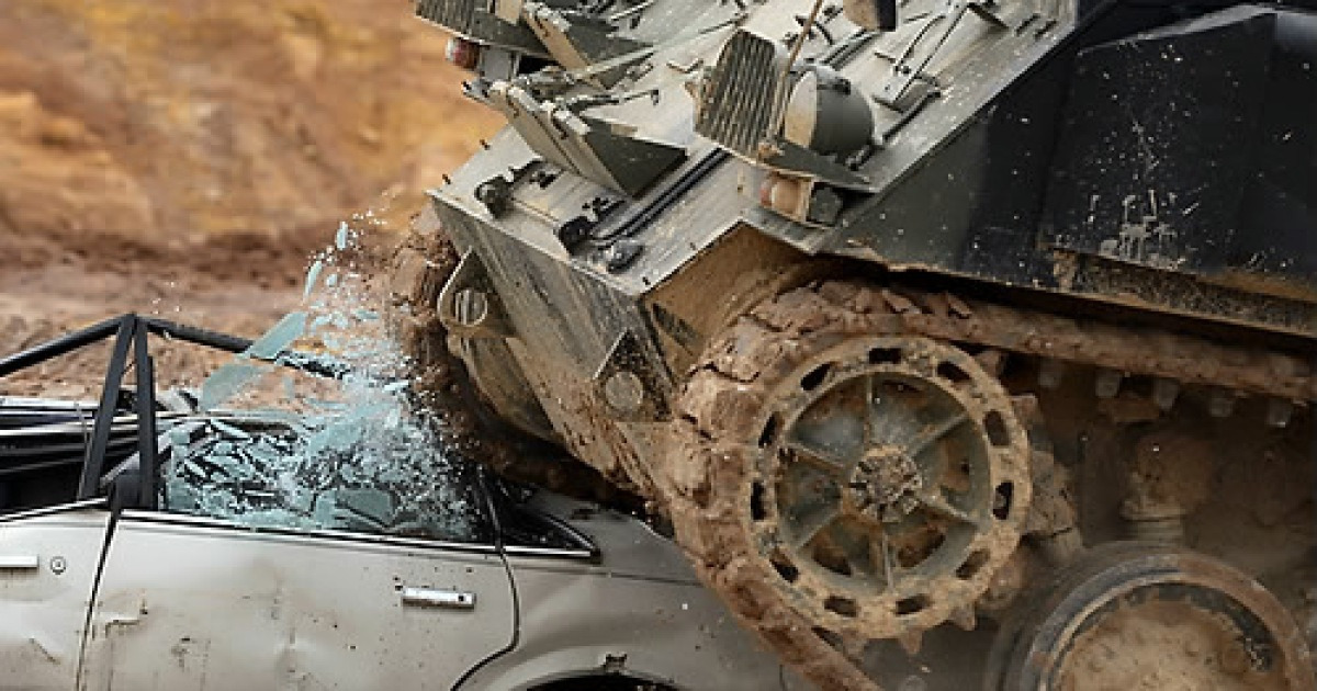USA FEATURE PACKAGE TANK DRIVING SCHOOL
