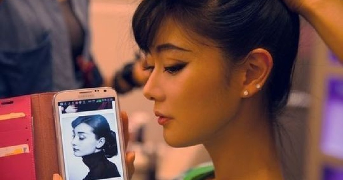 클라라, '결신'·'SNL' 이어 DJ까지..진화는 계속된다