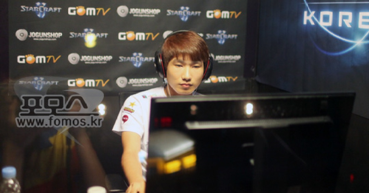 [WCS GSL]무서운 김유진 전략가다운 모습으로 백동준 제압(승자전)