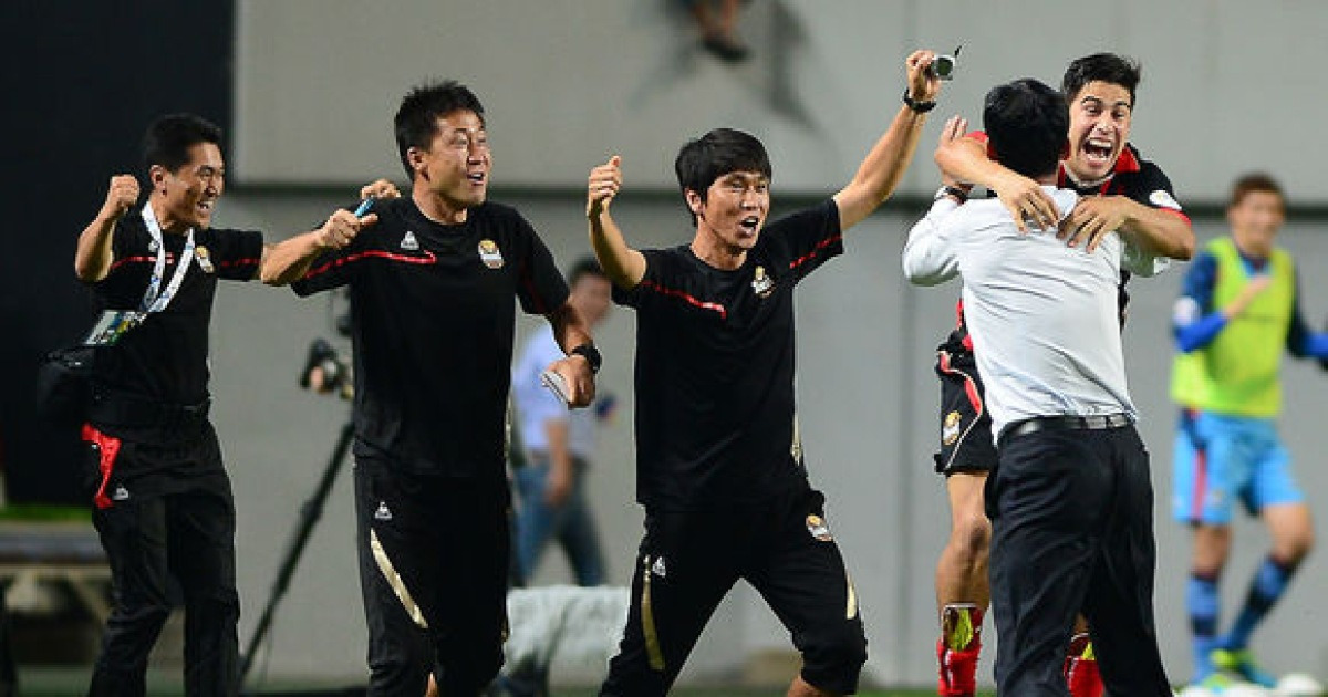 [사진]몰리나, '우리 ACL 4강 가는거야'