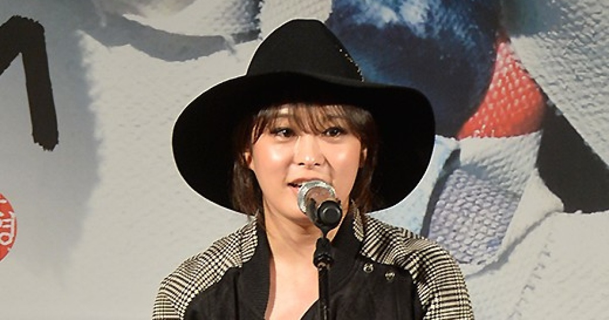 [T포토] 박희본 '독특한 모자 패션'(18th BIFF)