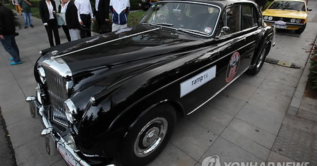 CHINA CLASSIC CARS CHALLENGE 2013