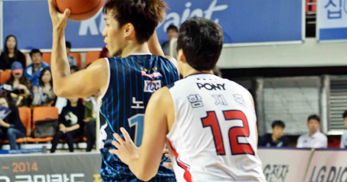 '역시 챔피언' 모비스, KCC 상대로 43점차 대승