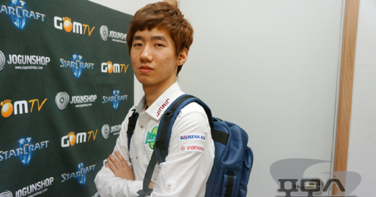 [WCS CL]진에어 이병렬, 빠른 산란못으로 박수호 격파(1경기)