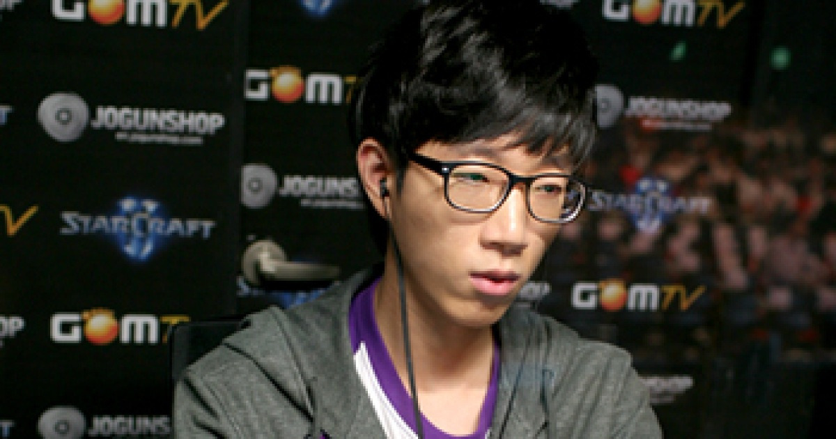 [WCS GSL 결승]감격의 한방 백동준, 어윤수 잡고 생애 첫 우승(6세트)