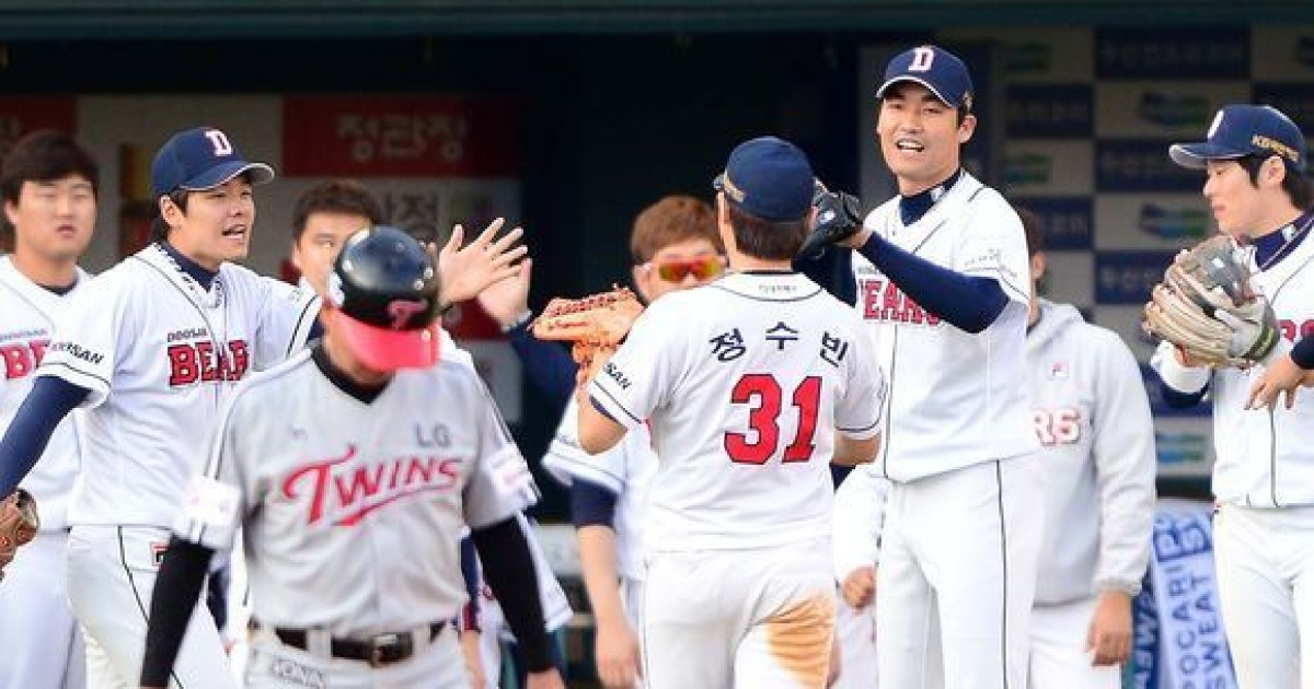 [PO3] 두산, LG에 5-4 역전승..KS 진출 '-1승'