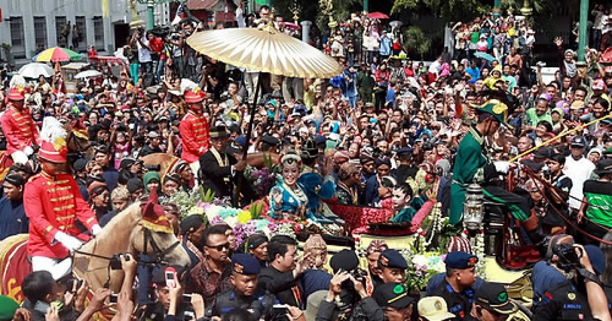 INDONESIA JAVA ROYAL WEDDING