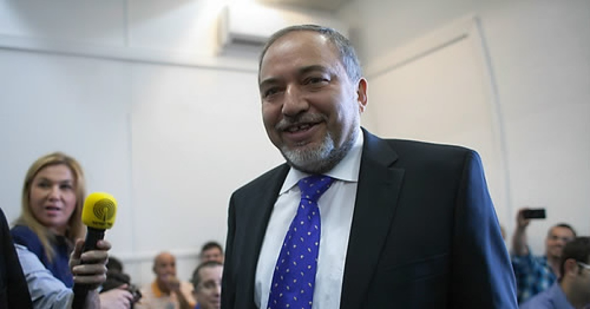 MIDEAST ISRAEL TRIALS LIEBERMAN
