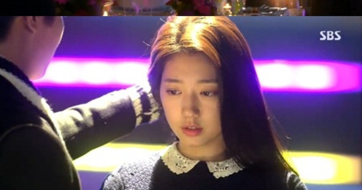 상속자들 이민호 박신혜 앞치마 벗기고 이마키스