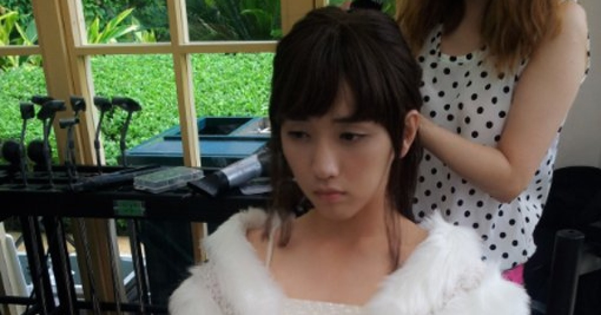 B1A4 진영, 여장한 산들 모습 깜짝 공개..'2초 백아연'