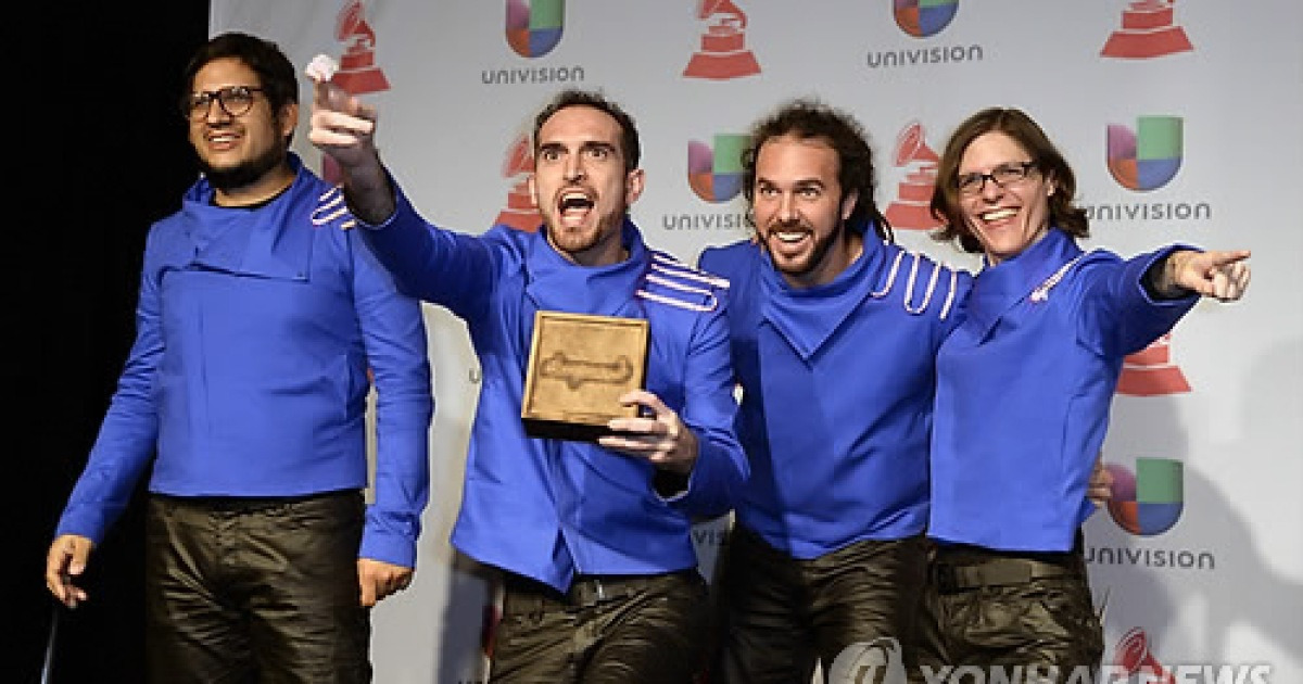 USA LATIN GRAMMY AWARDS 2013