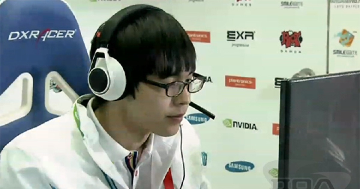 [WCG 2013]'갓습생' 김정훈, 아찔한 순간 수습하고 승리