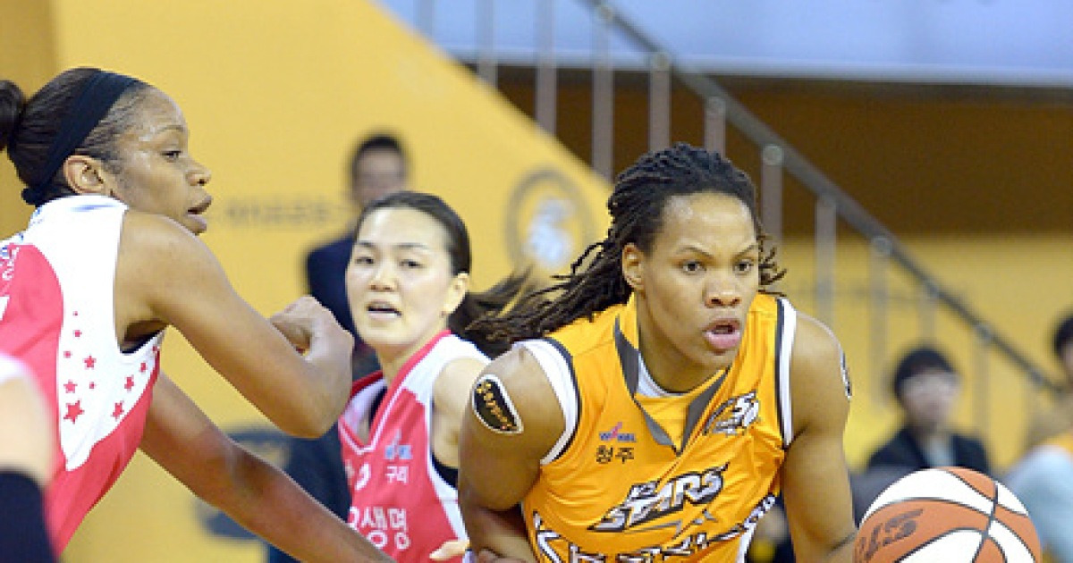 [WKBL] 커리, '완벽히 뚫었어'