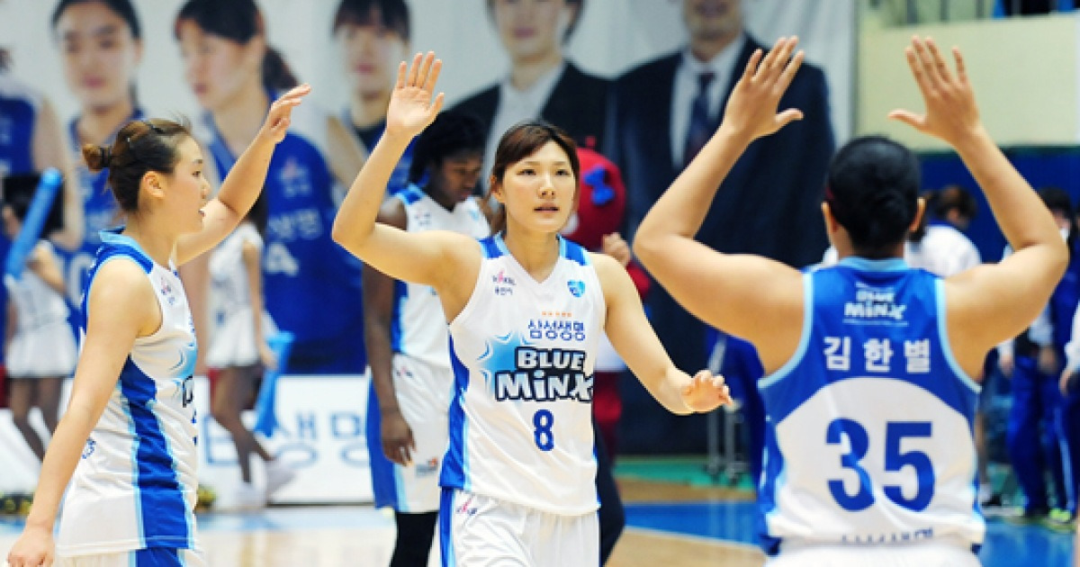 [WKBL] 최희진 '분위기 살려서'