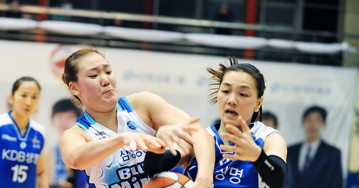 [WKBL] KDB생명, 삼성생명 잡고 공동3위 점프