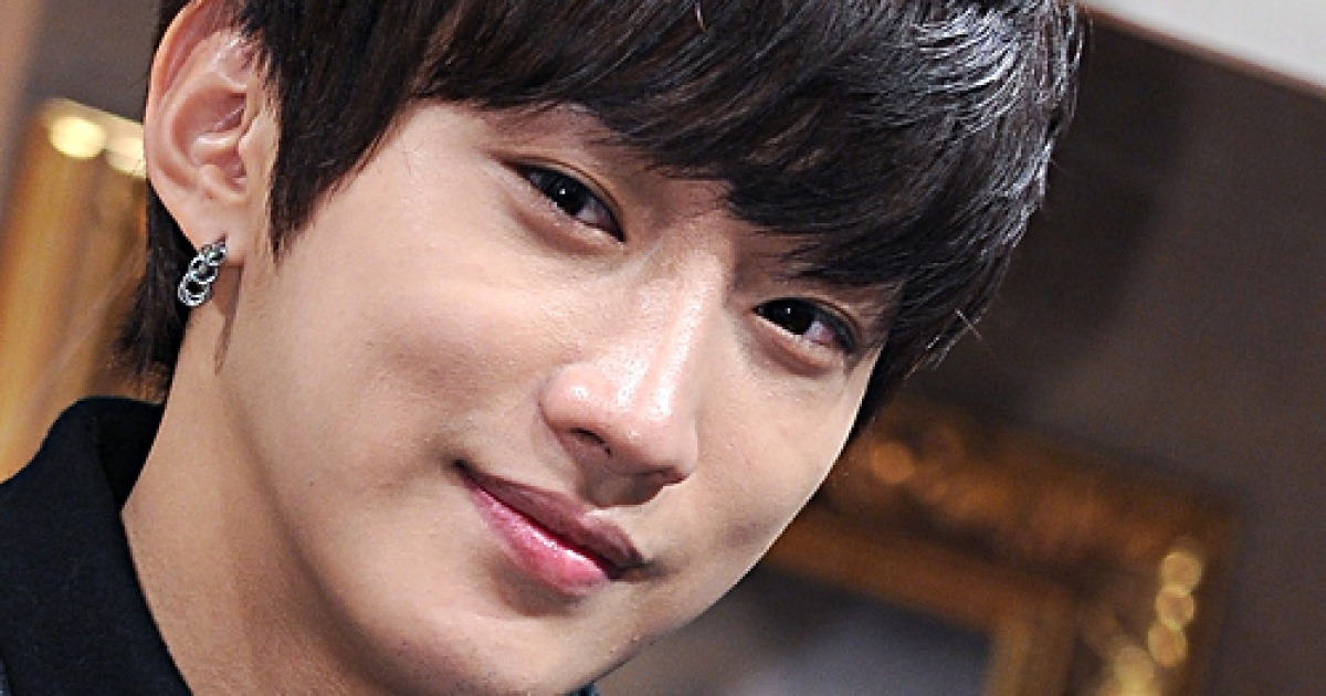 B1A4 진영, "'수상한그녀'캐스팅 소식에 연습실서 방방 뛰며 기뻐해"