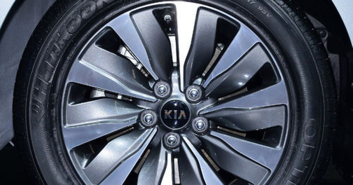 [사진]KIA K7 하이브리드 700h의 전용 17인치 휠