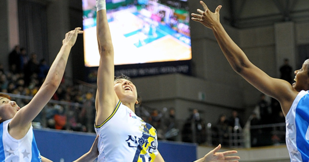 [WKBL] 김단비, '거침없이 돌파한다'