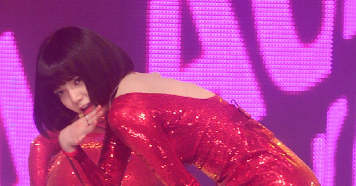 [TD포토] AOA 지민 '아찔한 무대로 남심 유혹'