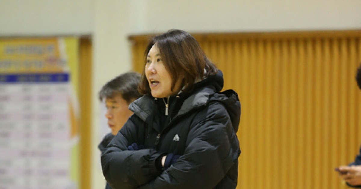 [WKBL_U12캠프] 정선민 코치 "우리 팀 선수들 잘 하고 있어"