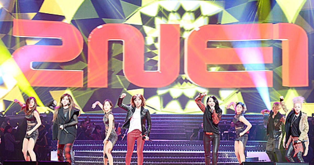 "2NE1 새앨범, 200앨범 차트에 오를 듯"..빌보드