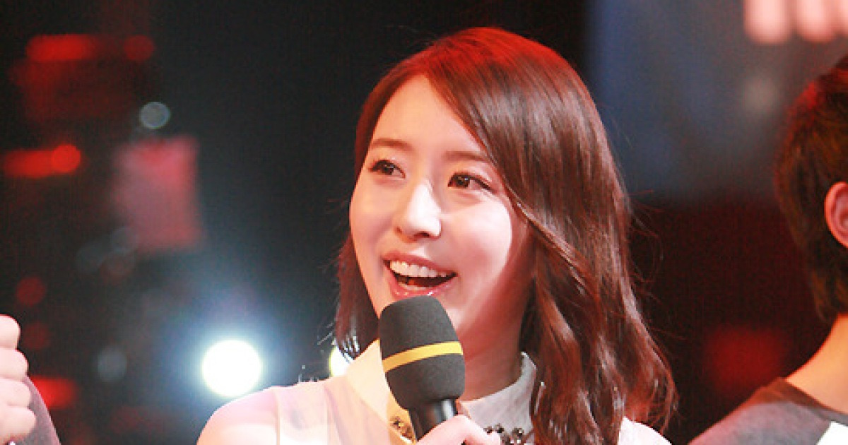 [사진] 조은나래 후임 임소미, '롤챔스 MVP 축하드려요'