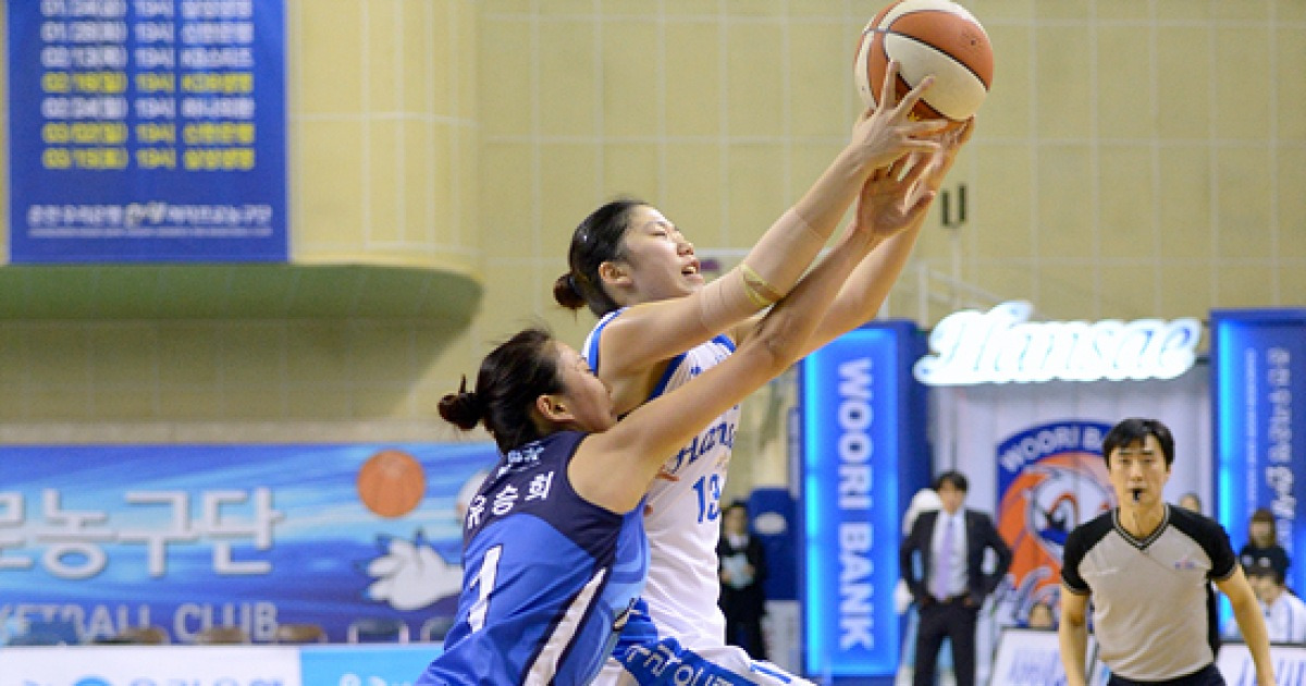 [WKBL] 이승아, '내가 좀 더 빨랐지?'