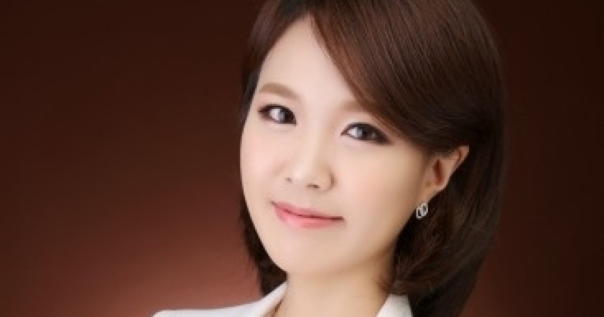 2000:1 경쟁률 뚫은 JTBC 신입아나운서 안나경 누구?